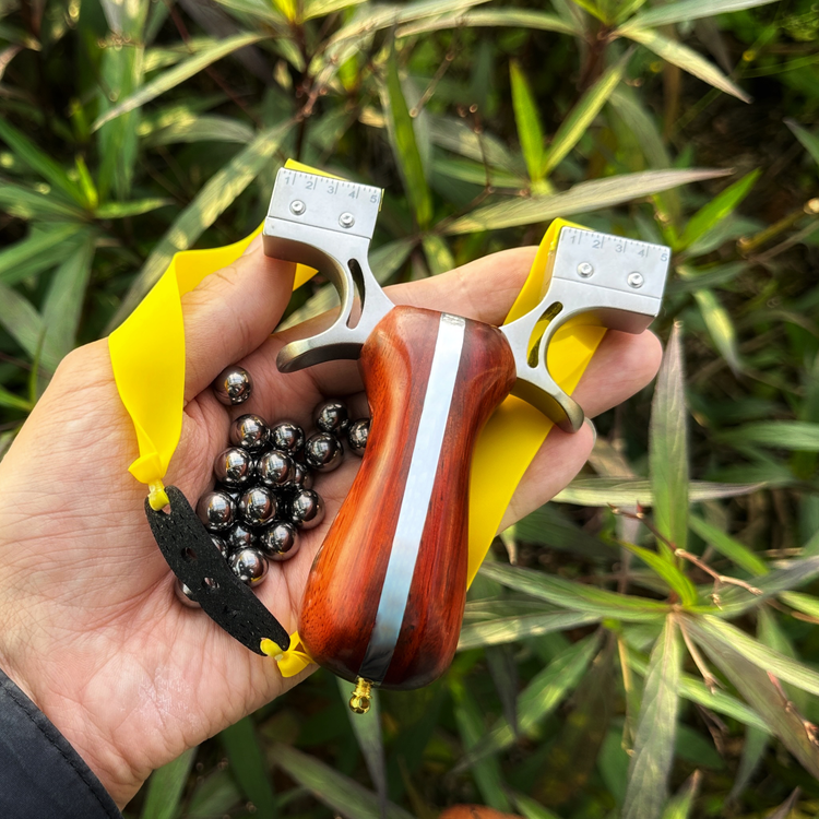 How to Hunt with a Slingshot: A Beginner's Guide | HawkSling Guide